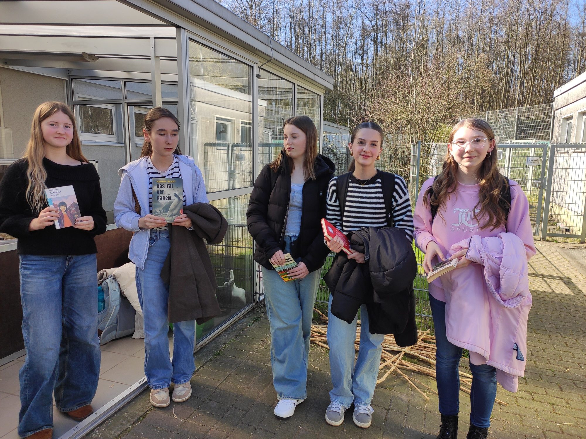 RSG-Schülerinnen zu Gast im Tierschutzzentrum - Reinoldus- und Schiller-Gymnasium Dortmund